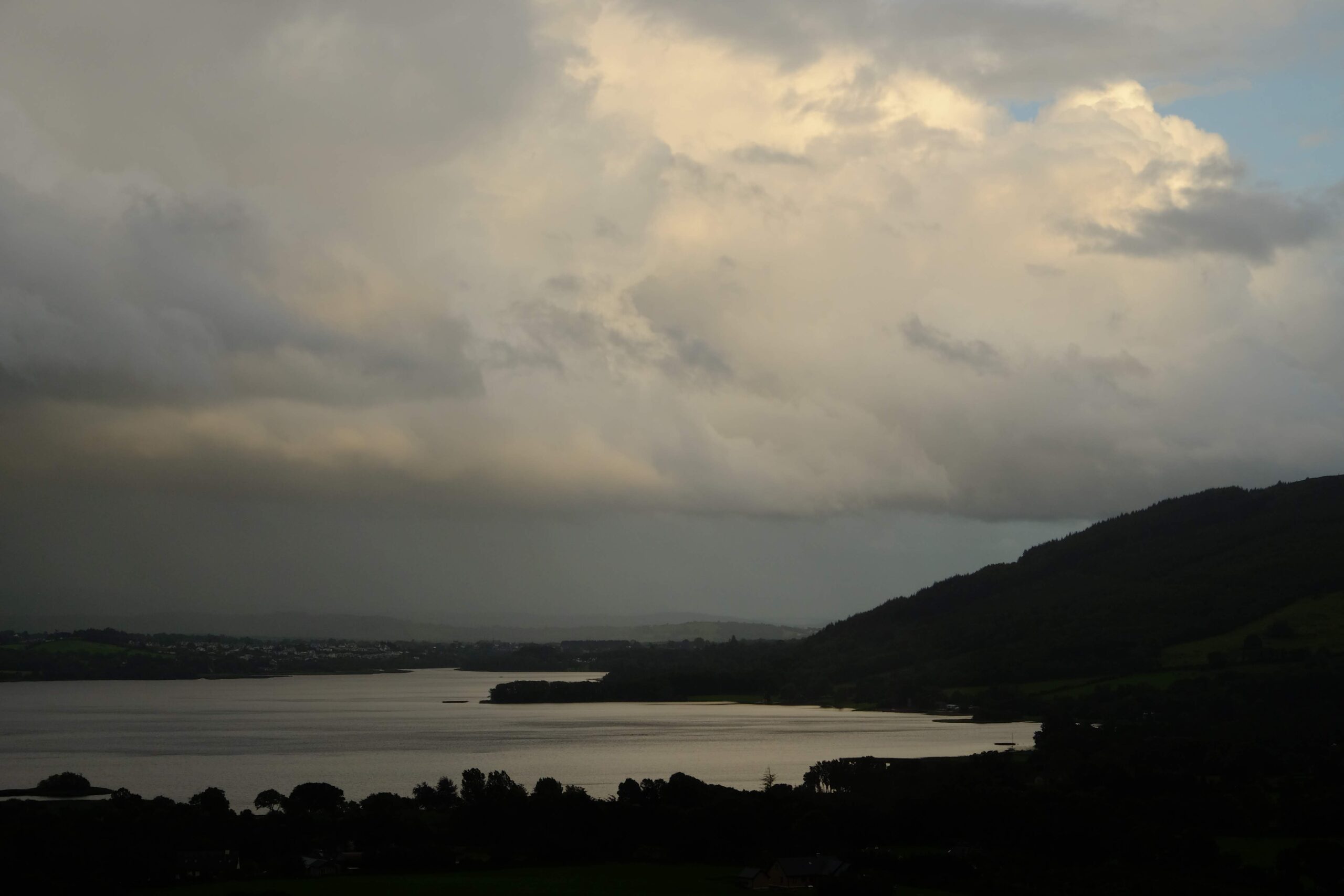 Uisce. Water and imagination. - An evening of music and poetry by Ri ...